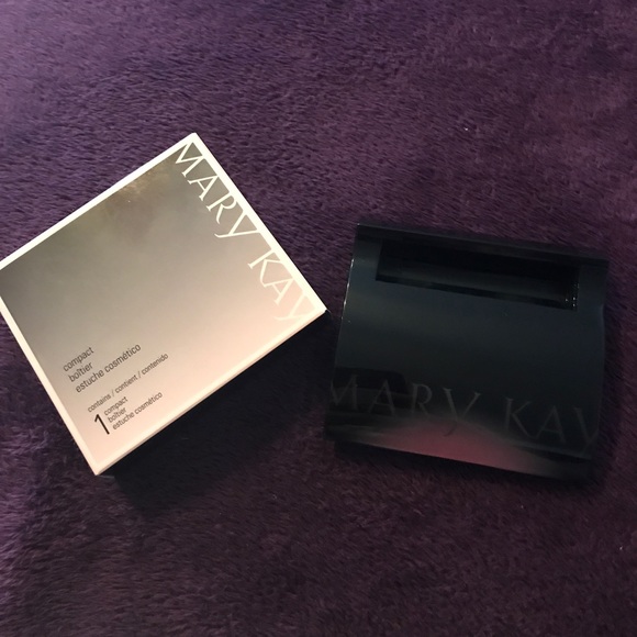 Mary Kay | Makeup | Mary Kay Compact Brand New | Poshmark